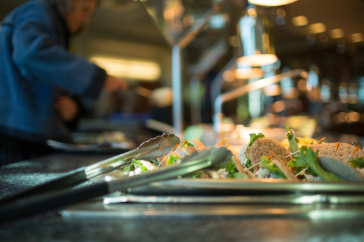 Dining Hall and Cafe Openings and Hours | UNH Today